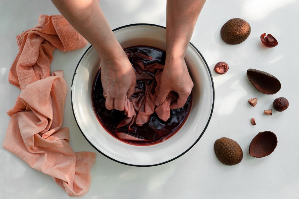 The history of Fabric Dyeing: from its origins to the present day ...